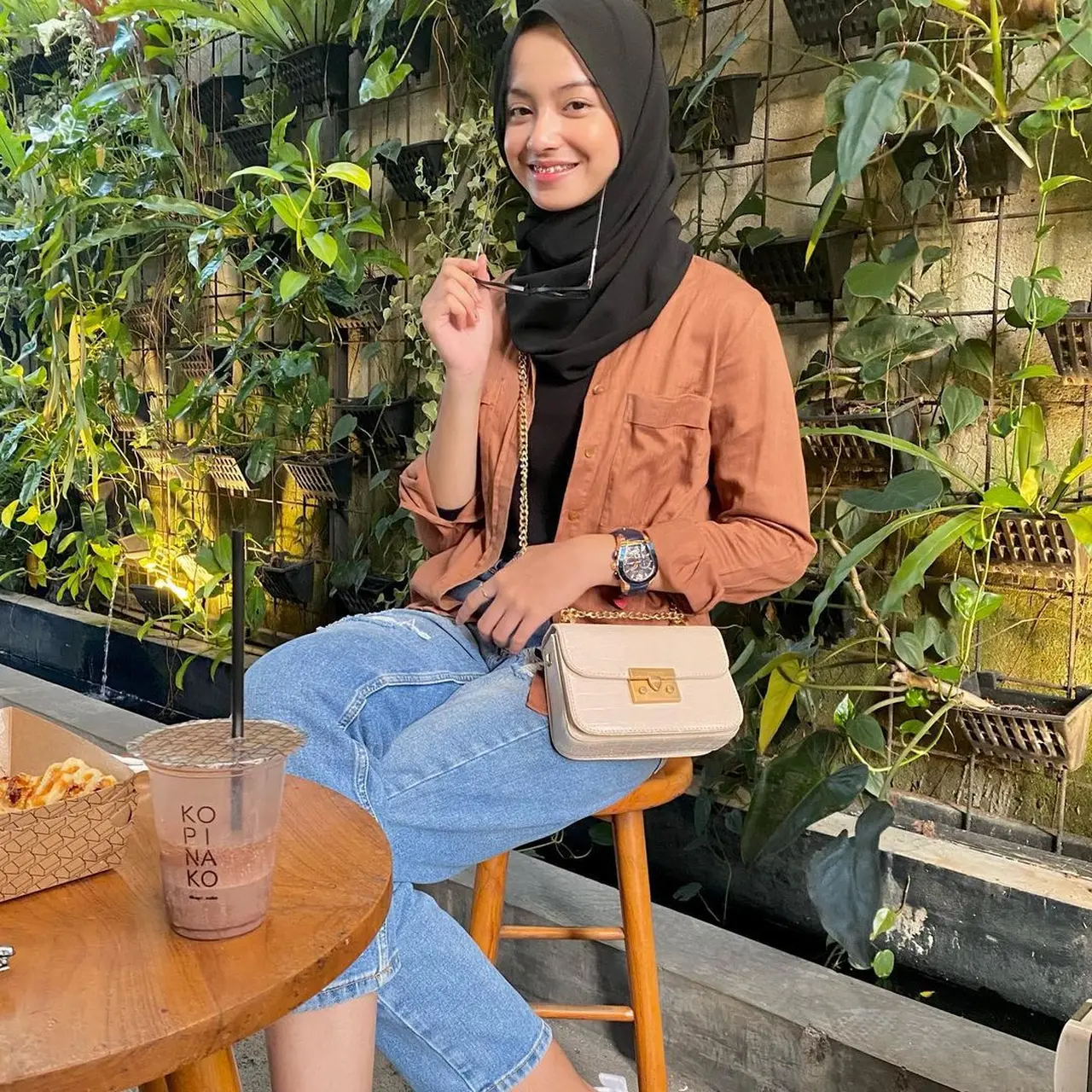 7 Potret Nabila Putri, Selebgram yang Jadi Calon Menantu Ucok Baba ...