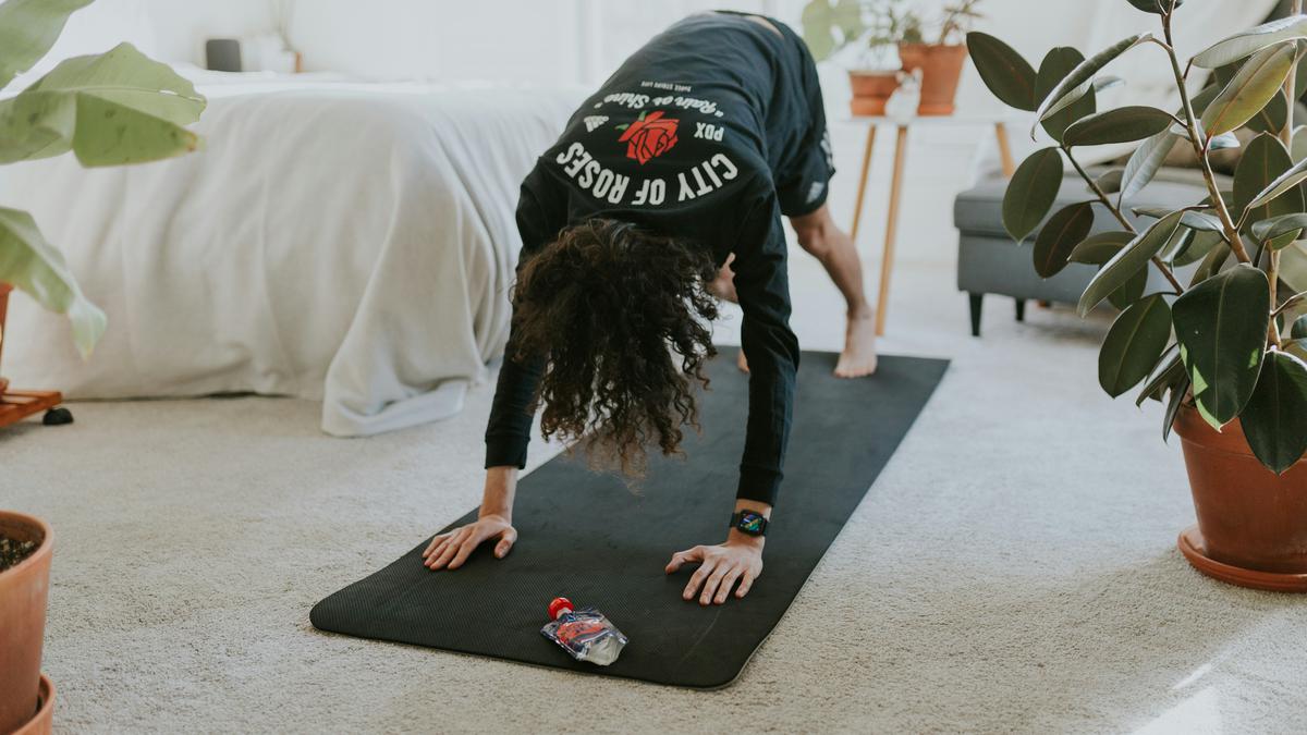 4 Alat Olahraga Simple yang Cocok untuk Workout di Rumah