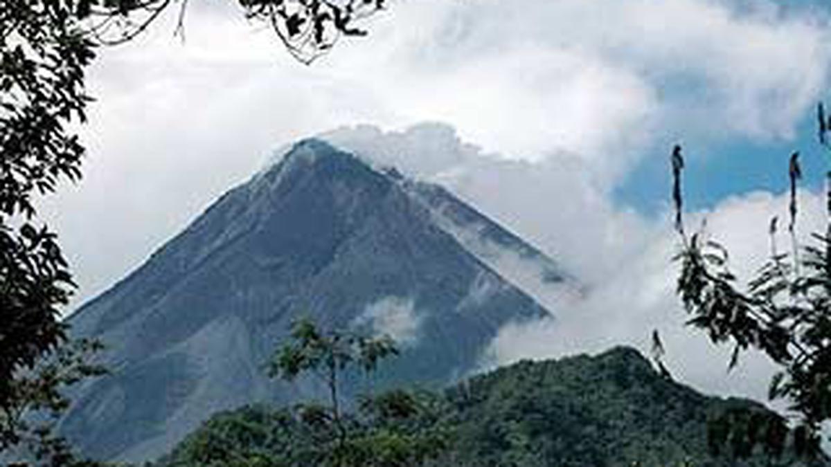 Aktivitas Kegempaan Gunung Merapi Meningkat - News Liputan6.com