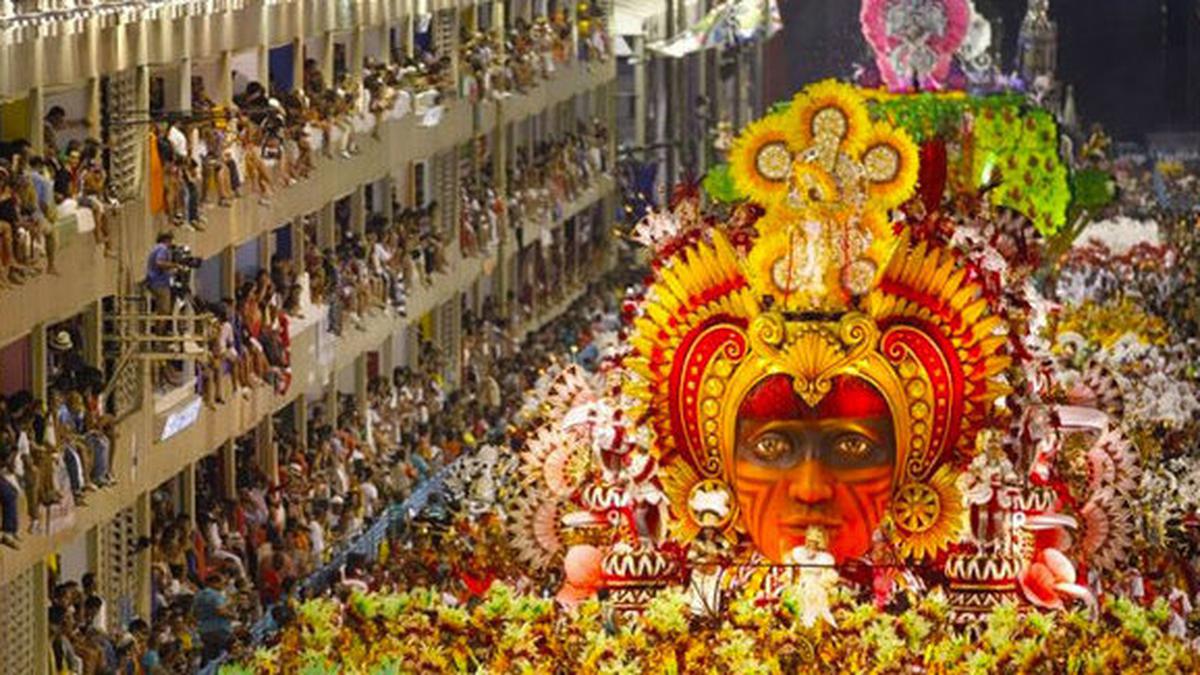 Semarak dan Warna-Warni Rio Carnival 2014, Seru! - Lifestyle Fimela.com
