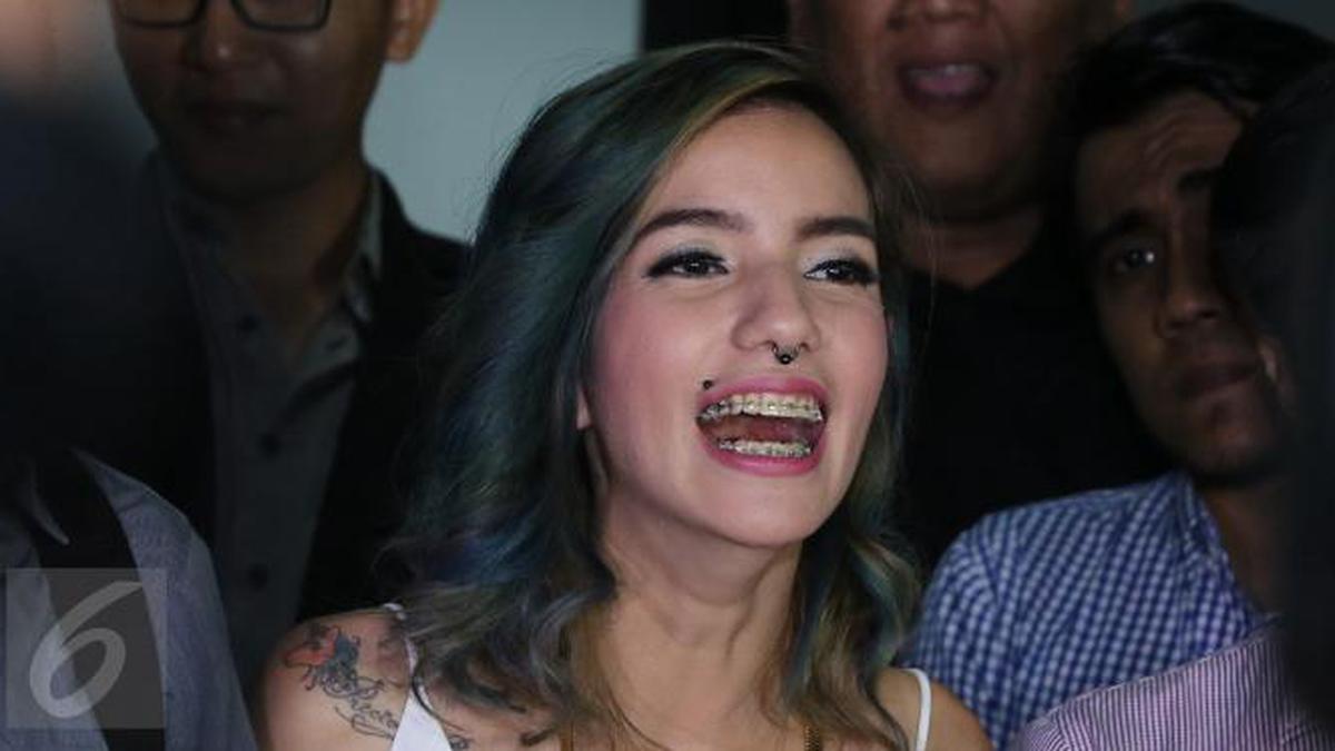 Sheila Marcia Bicara soal Video Erotis - ShowBiz Liputan6.com