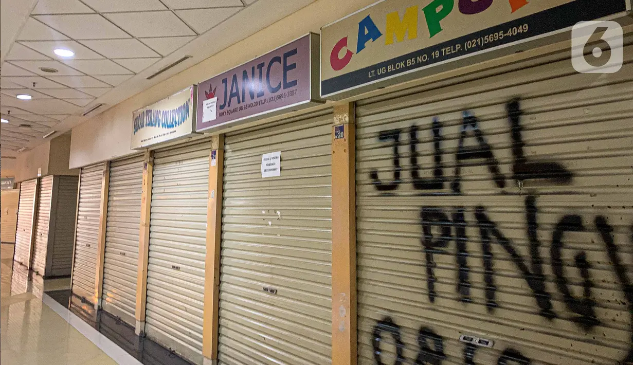 FOTO: Sepinya Kios-Kios di Pusat Perbelanjaan Roxy Square - Foto ...