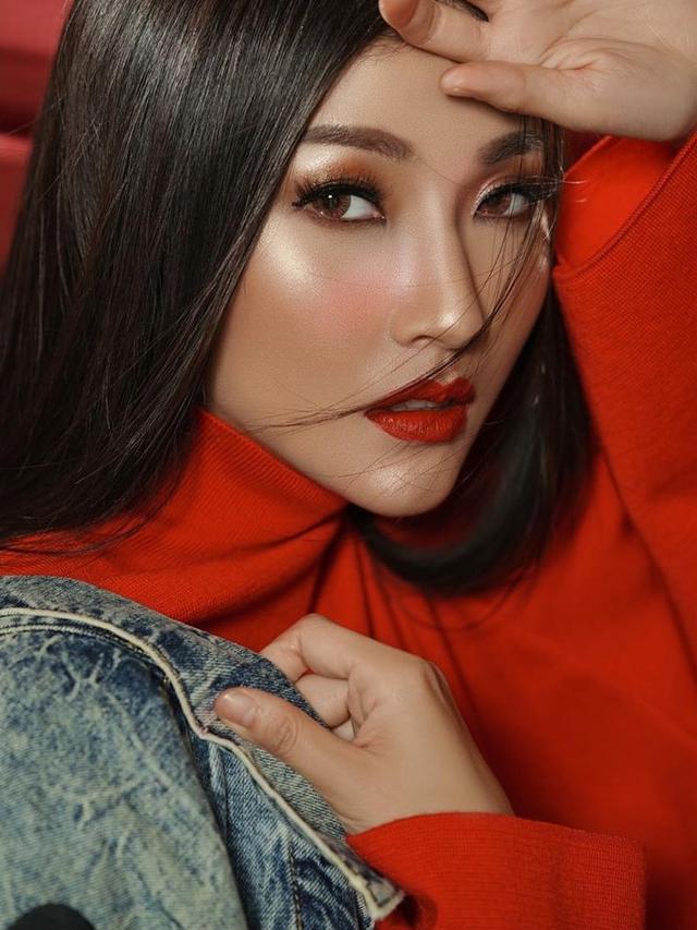 6 Potret Sarwendah dengan Riasan Tebal Ini Bikin Pangling - ShowBiz ...