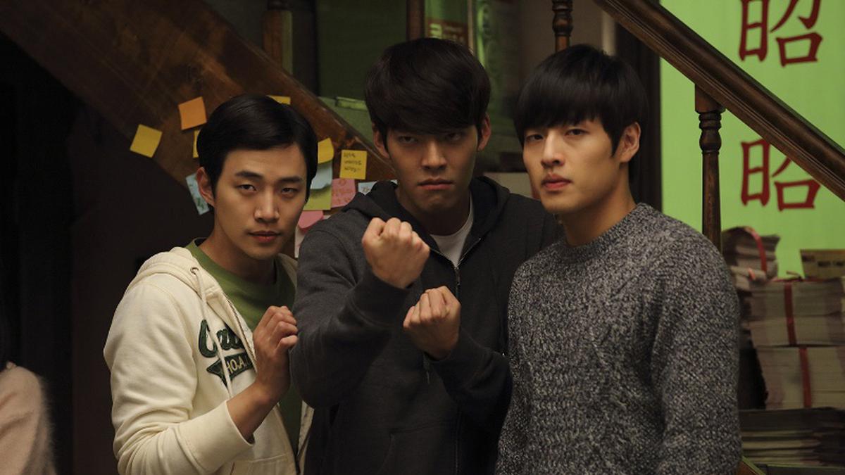 Film 'Twenty' yang Dibintangi Kim Woo Bin Rilis di Singapura