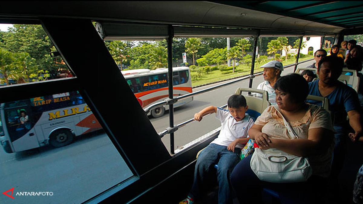 2 Bus Antar Warga Waduk Pluit ke Rusun Marunda - News Liputan6.com