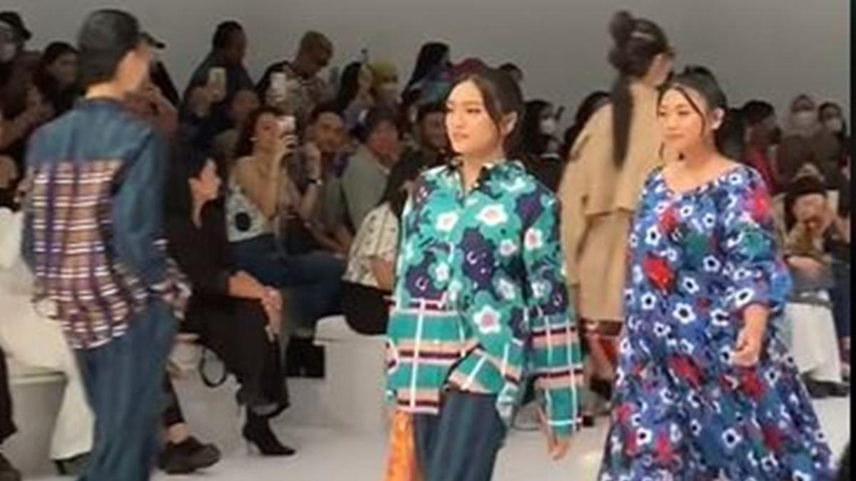 Potret Alleia Anak Ariel Noah Jadi Model, Tertarik Dunia Fashion - Foto ...