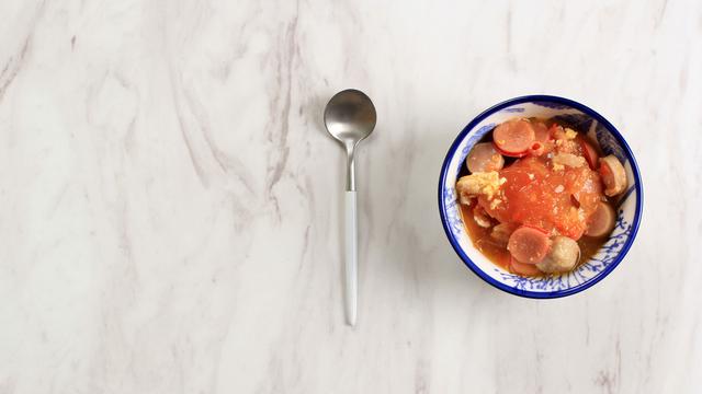 5 Resep Seblak Kuah Khas Bandung yang Gurih Pedas - Food Fimela.com