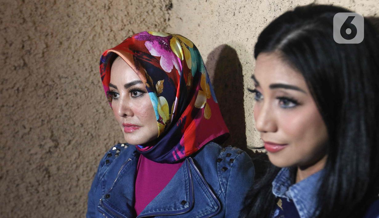 Lama Menghilang, Begini Penampilan dan Asmara Cici Paramida - Foto ...