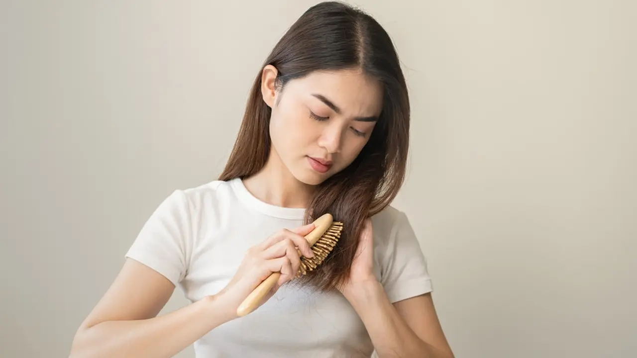 Ciri-Ciri Rambut Rusak yang Wajib Diwaspadai, Atasi Segera dengan ...