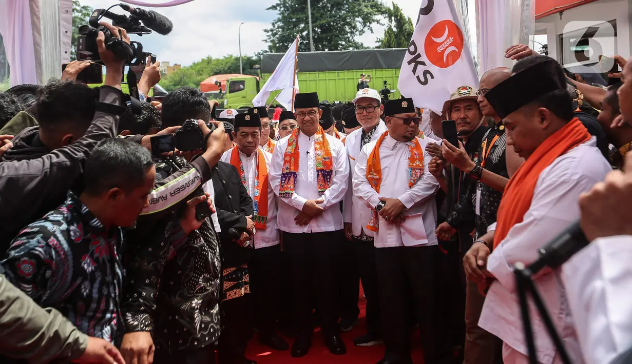 Iring-iringan Anies Baswedan Sambangi DPP PKS - Foto Liputan6.com