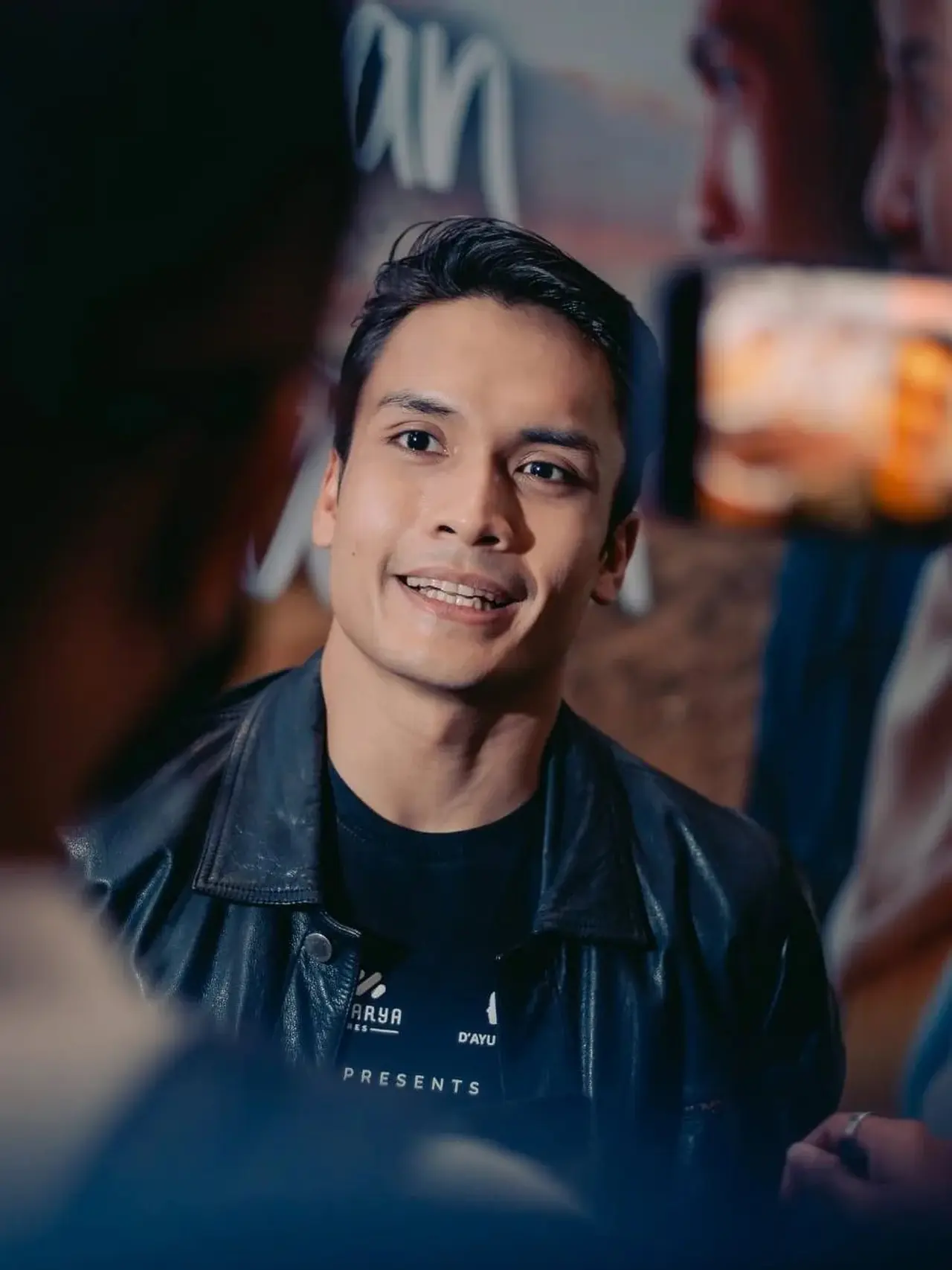 6 Potret Randy Pangalila dengan Level Ganteng Meresahkan, Dari Pose ...