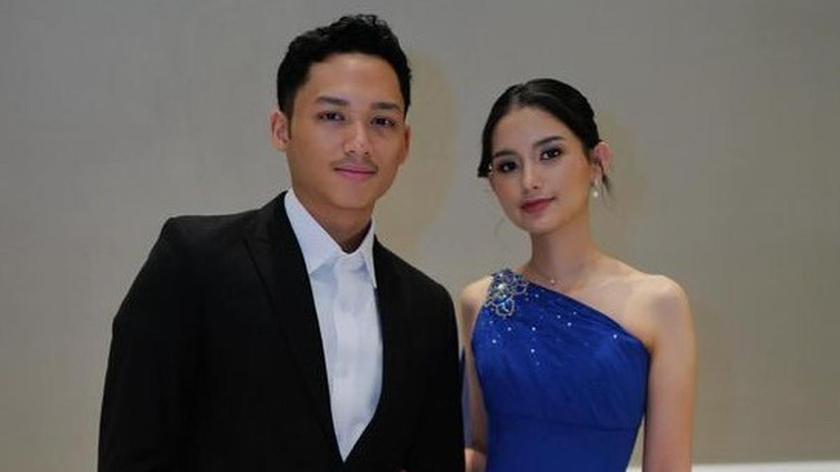 6 Tampilan Anggun Sarah Menzel Dibalut Gaun Biru Bak Princess saat ...