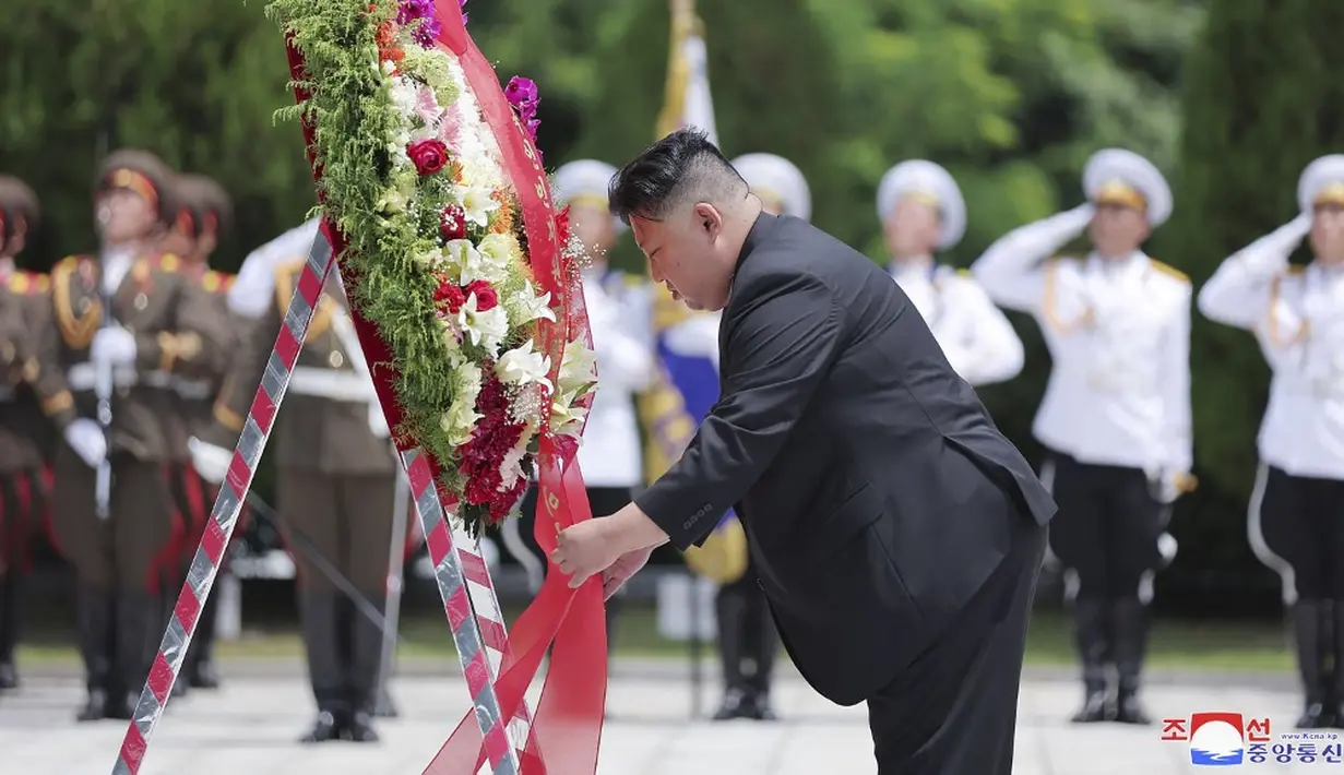 70 Tahun Perang Korea, Kim Jong Un Beri Penghormatan untuk Para Martir ...
