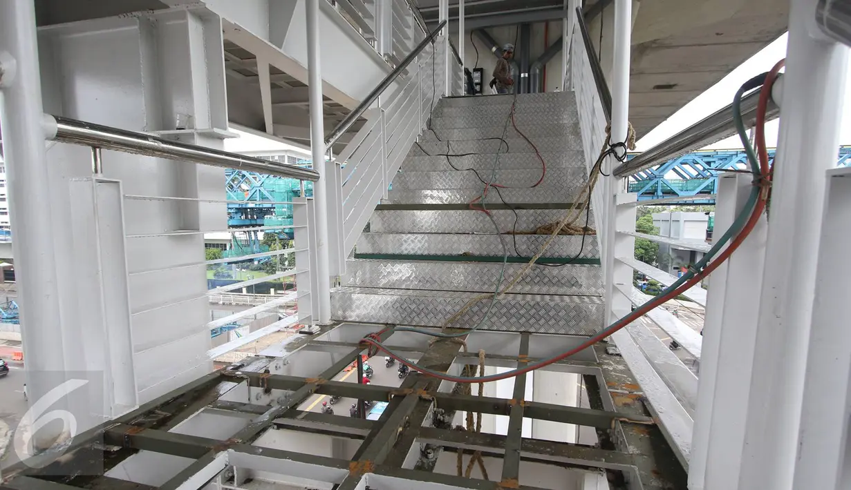 Ini Wujud JPO Transjakarta CSW yang Setara Bangunan 4 Lantai - Foto ...