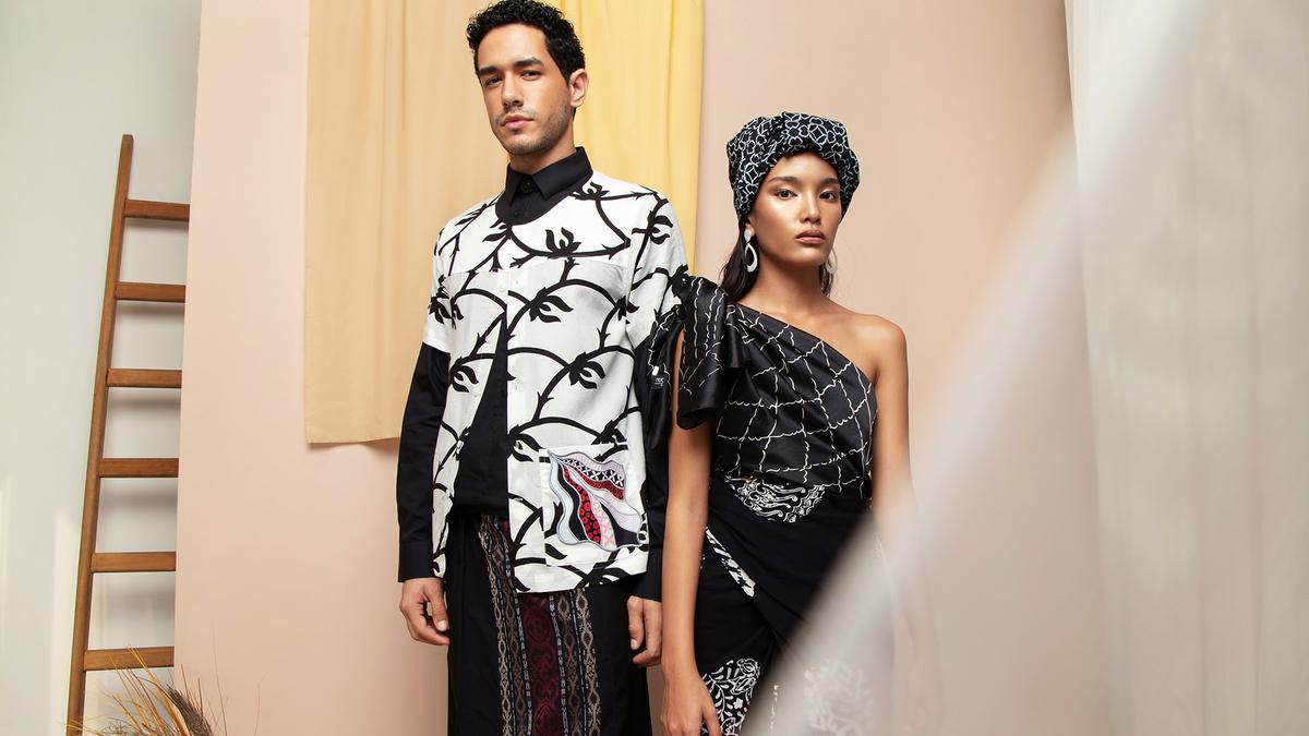 4 Merek Batik Terkini Wajib Punya untuk Sambut Hari Batik Nasional
