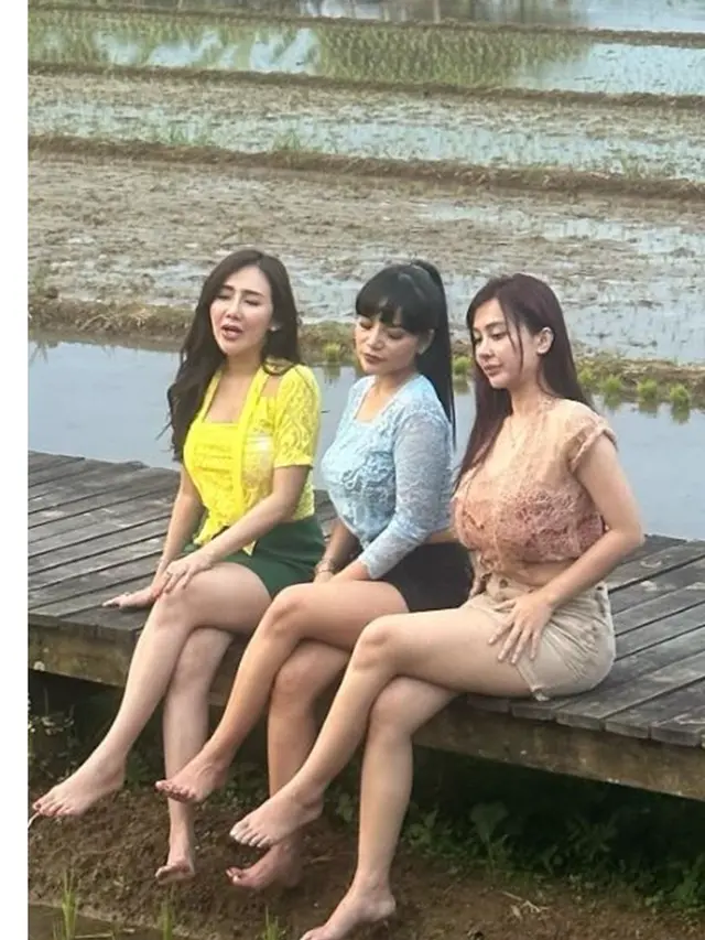 6 Potret Cupi Cupita Bareng Dinar Candy dan Ucie Sucita, Kolaborasi Lagu - Hot Liputan6.com