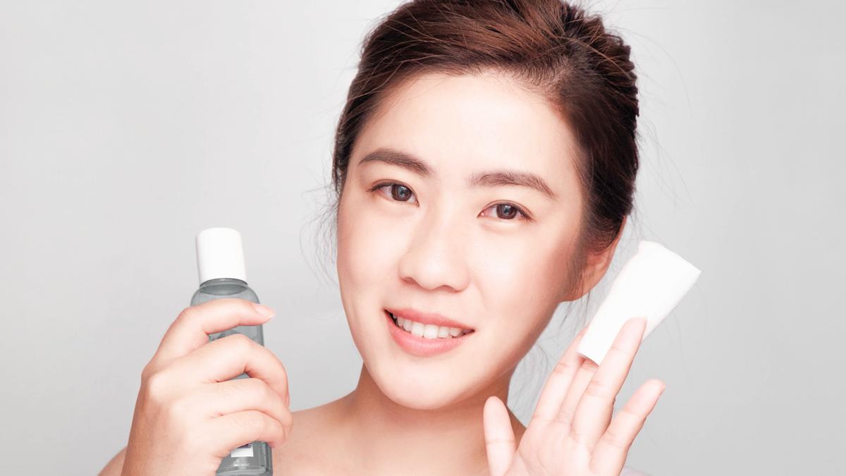 Kenali Jenis Toner Sesuai Kebutuhan Kulit - Beauty Fimela.com