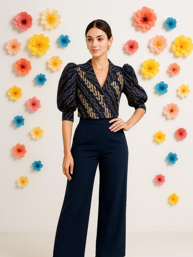 7 Model Blazer Batik Lengan Puff Crop, Feminin Tapi Tetap Edgy