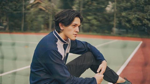 6 Potret Tampan Muhammad Faishal, Adik Sheila Dara Aisha yang Jadi ...