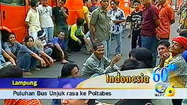 Sopir Bus Lampung Berunjuk Rasa - News Liputan6.com