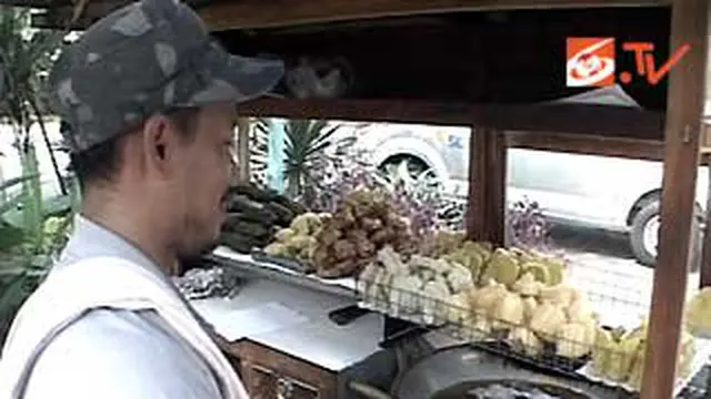 Tahu Tempe Langka, Pedagang Gorengan Rugi - News Liputan6.com