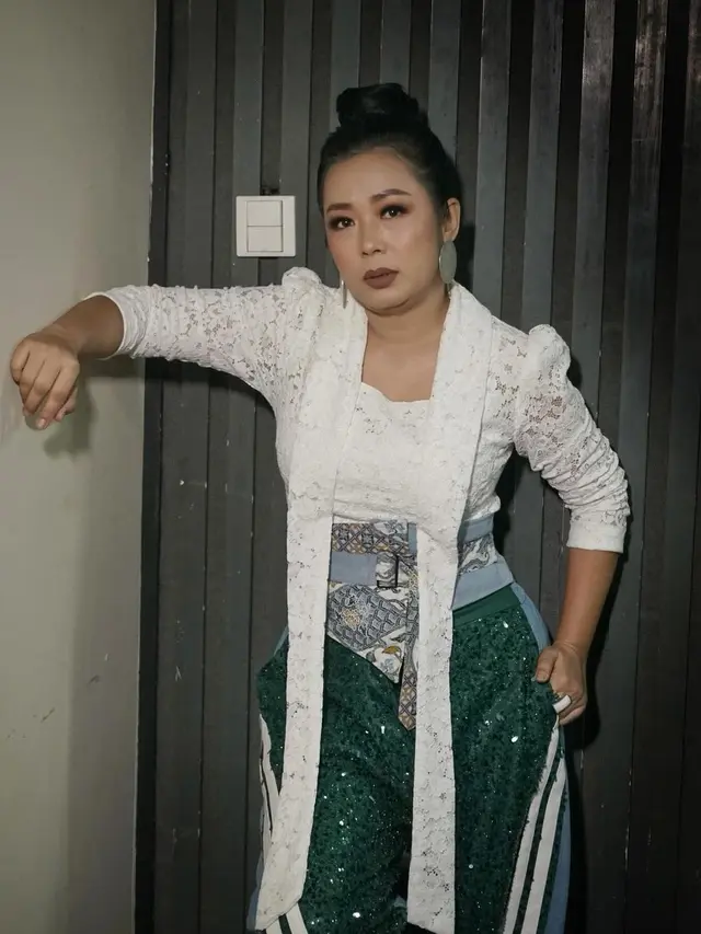 Dulu Pengasap Ikan, Kini Soimah Pancawati Meraih Sukses di Dunia ...