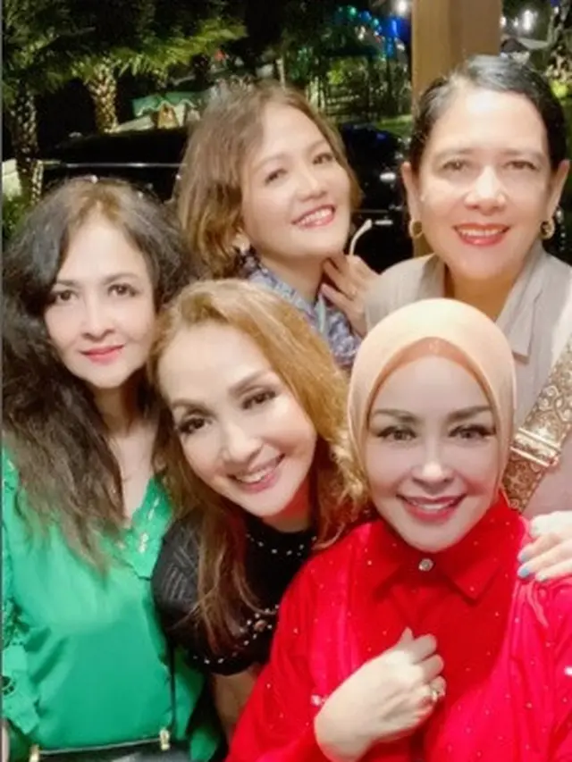 6 Potret Reuni Artis 80-an Saat Buka Puasa Ramadhan: Ada Rano Karno ...