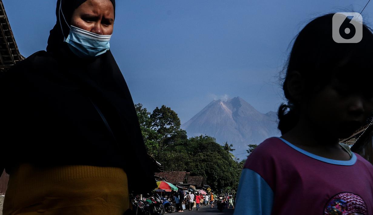 FOTO: Kehidupan Sehari-hari Warga di Kaki Gunung Merapi - Foto Liputan6.com