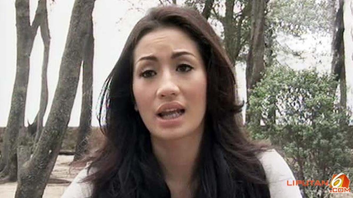 Shinta Bachir Sulit Lupakan Mantan Suami - ShowBiz Liputan6.com