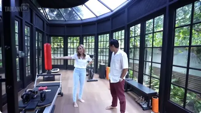 10 Potret Sudut Rumah BCL yang Mewah, Ada Lukisan Karya Mendiang Ashraf ...