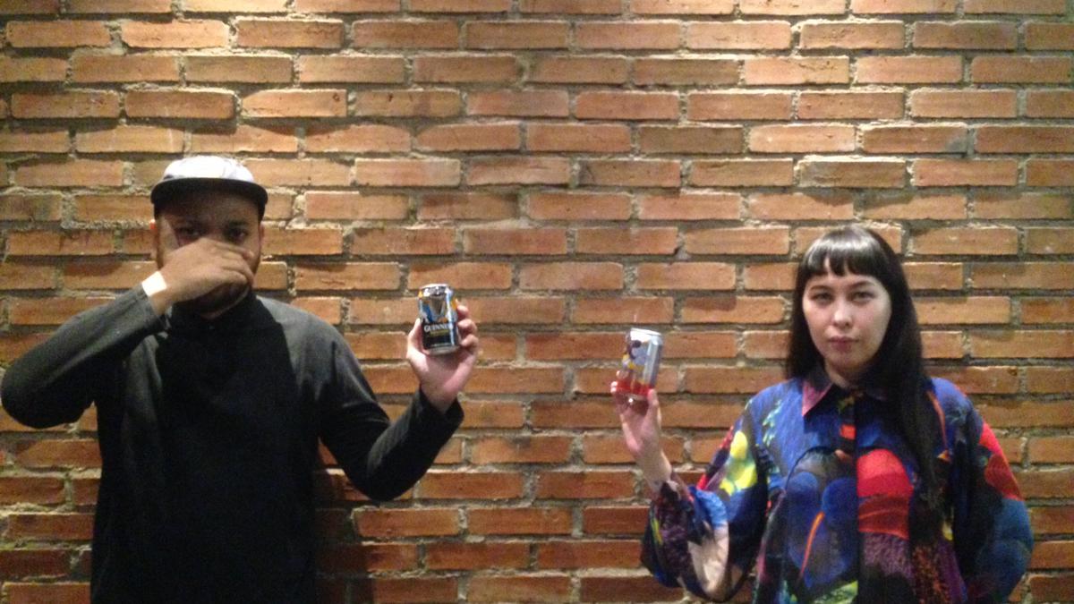 Debut 2 Seniman Lokal Desain Batik di Guinness One Indonesia