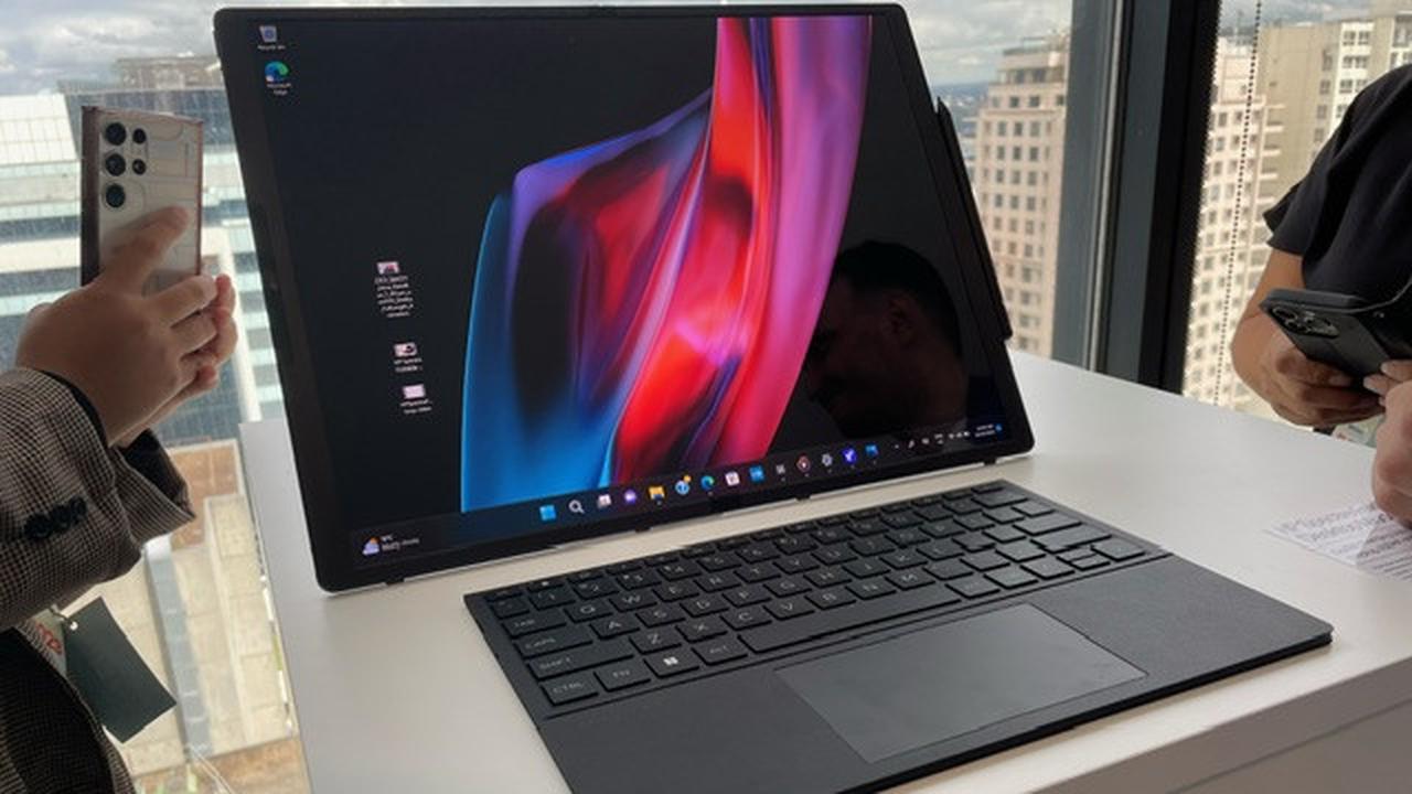 Laptop Layar Lipat HP Spectre Fold Mejeng di SXSW Sydney 2023, Bakal ...