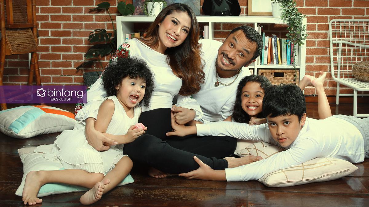 Eksklusif, Cynthia Riza Nangis Tahu Giring Ganesha Berniat Terjun ke ...