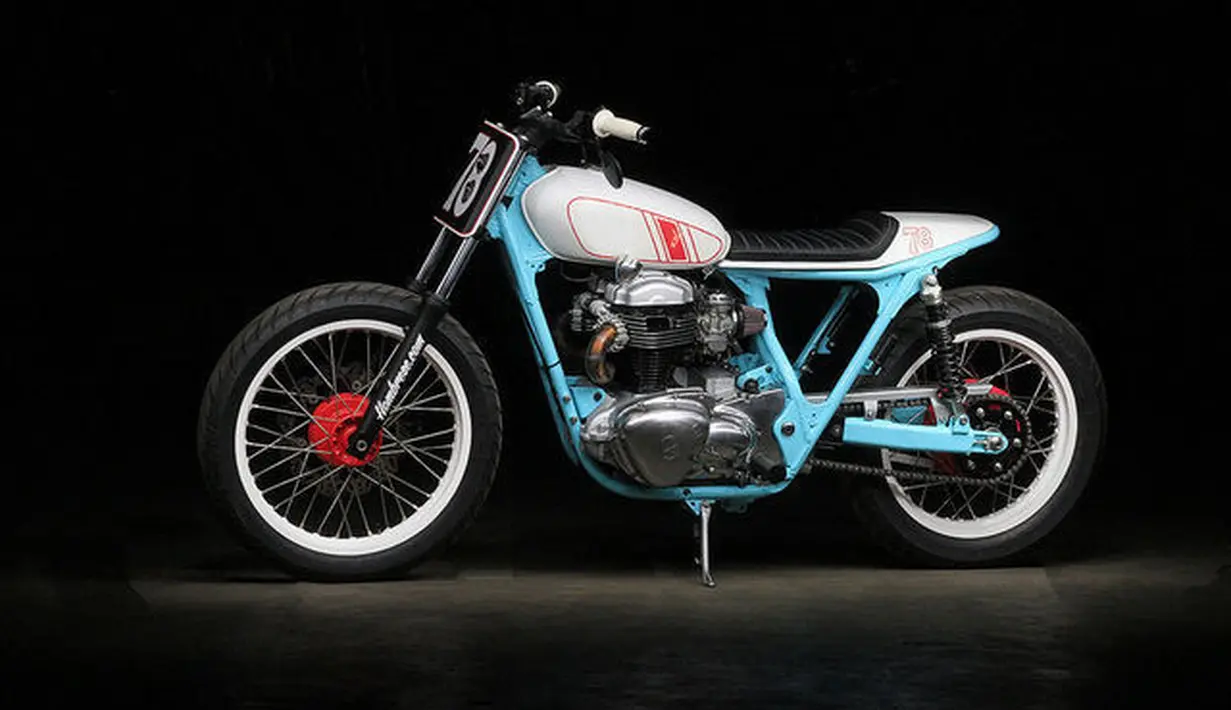 Kawasaki W650 Street Tracker - Galeri Otosia.com