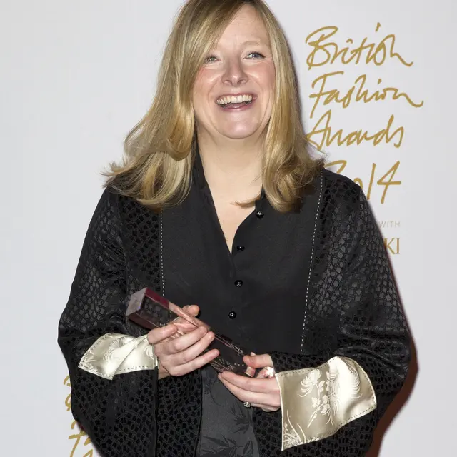 Sarah Burton Keluar dari Rumah Mode Alexander McQueen Setelah 26 Tahun ...
