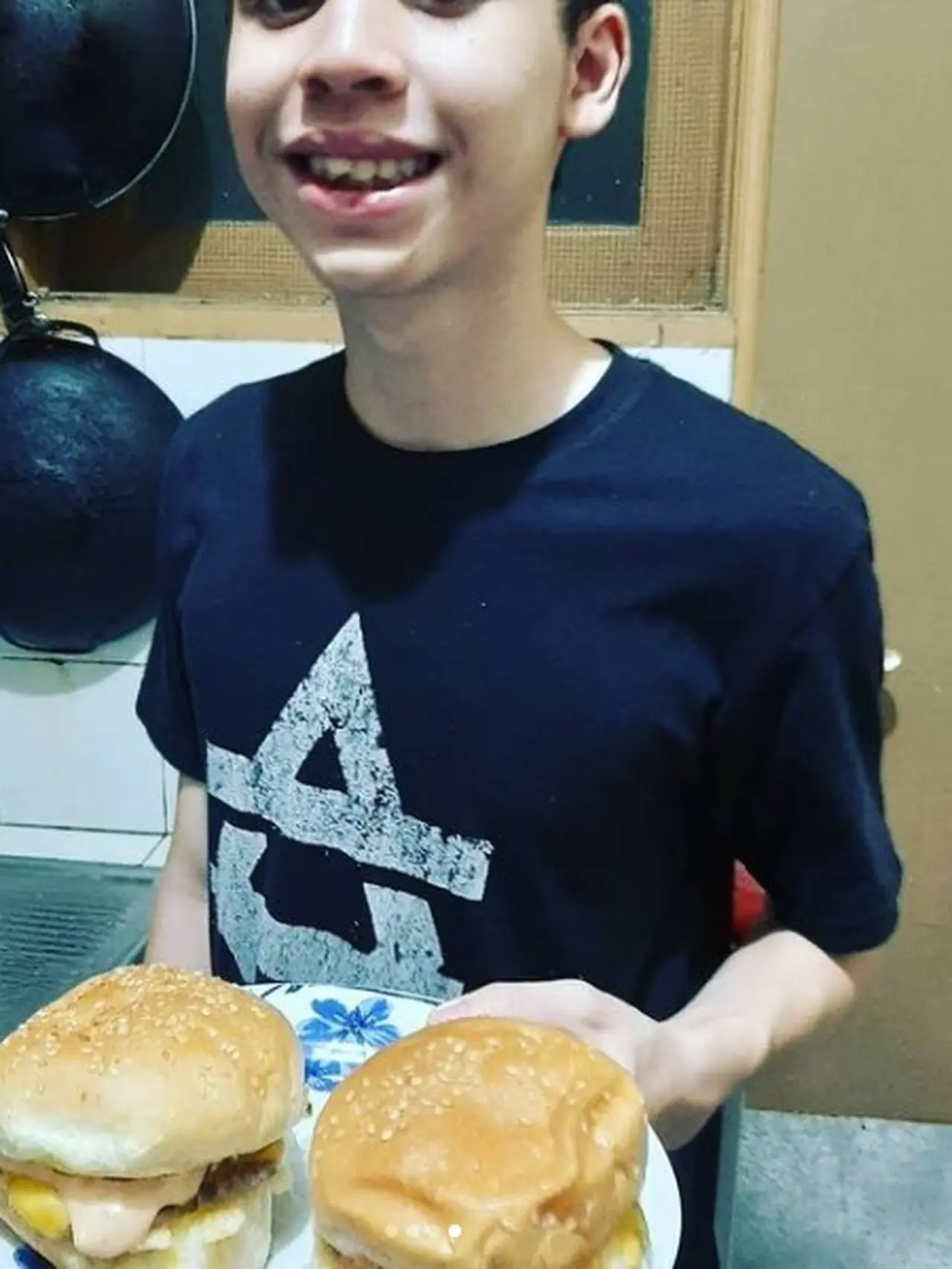 6 Potret Muhammad Zarno yang Kini Jago Masak Sejak Ditinggal Jane ...