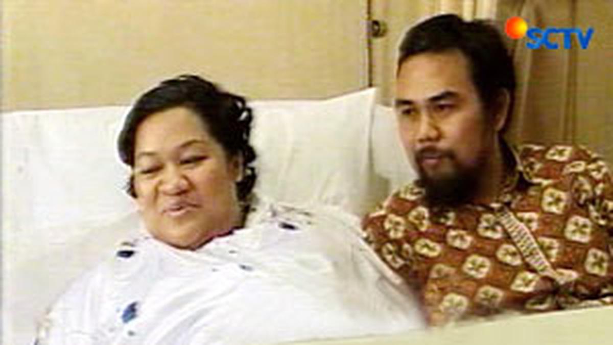Tike Priatnakusumah Melahirkan Bayi Perempuan