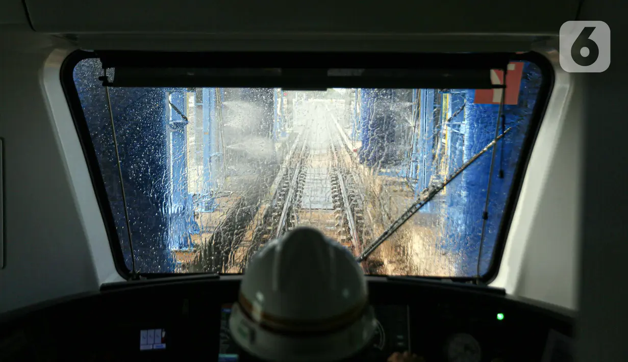 Melihat Perawatan Kereta LRT Jakarta di Depo Stasiun Pegangsaan Dua ...