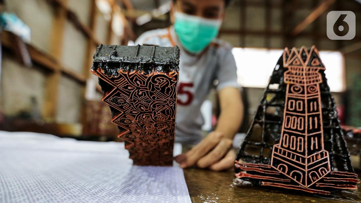 FOTO: Kreasi Batik Tanah Liek yang Tak Lekang Waktu