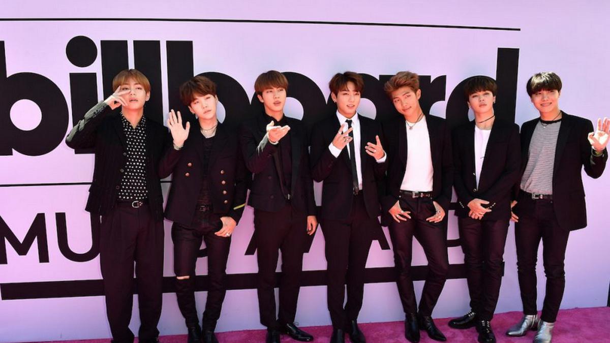 Army Viralkan BTS untuk Tampil di MTV VMA 2017 - Entertainment Fimela.com