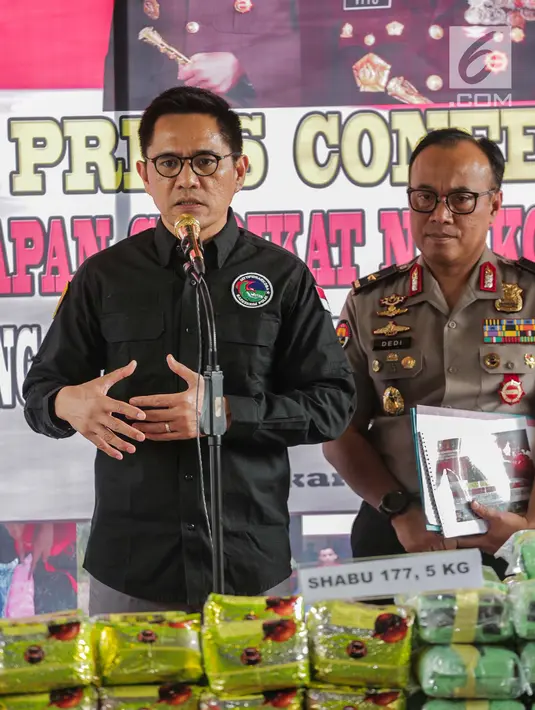 FOTO: 177,5 Kg Sabu Disita dari Jaringan Malaysia-Indonesia - Foto Liputan6.com