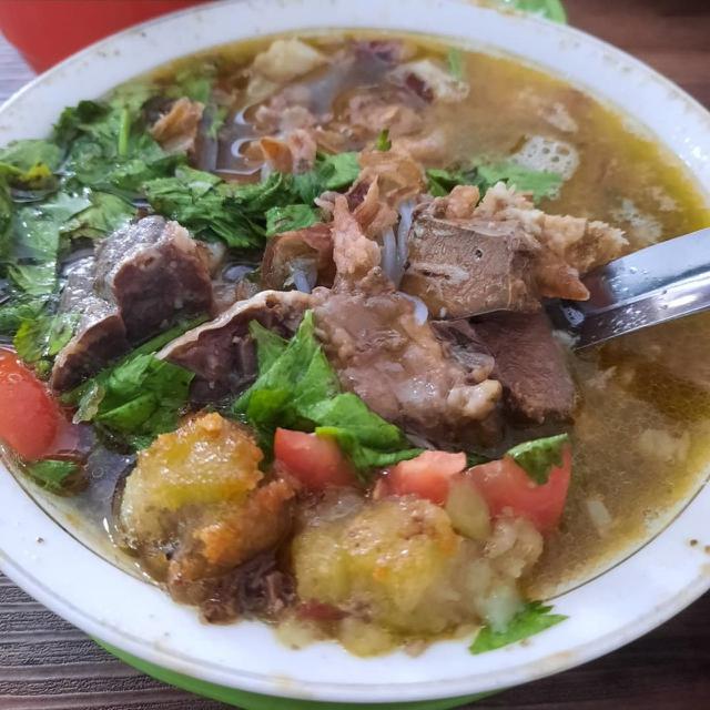 Resep Sop Saudara Khas Makassar untuk Berlebaran dengan Sajian ...
