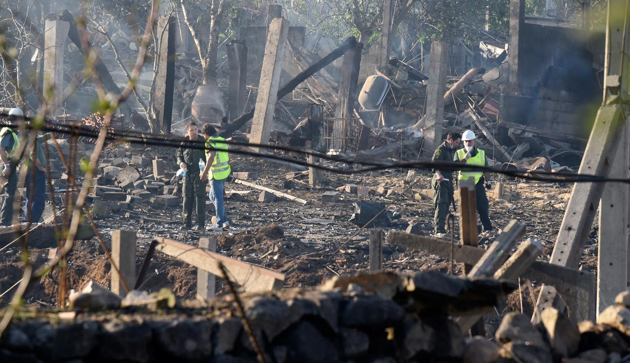 FOTO: Ledakan Gudang Kembang Api Tewaskan 1 Orang di Spanyol - Foto ...
