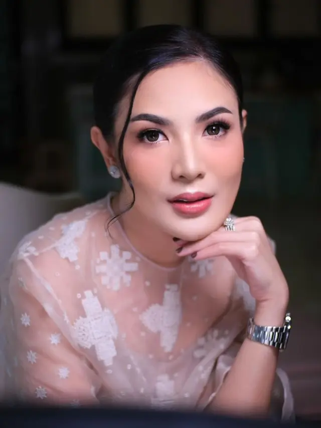 6 Pengakuan Nindy Ayunda Soal Hubungannya Dengan Dito Mahendra, Bantah ...