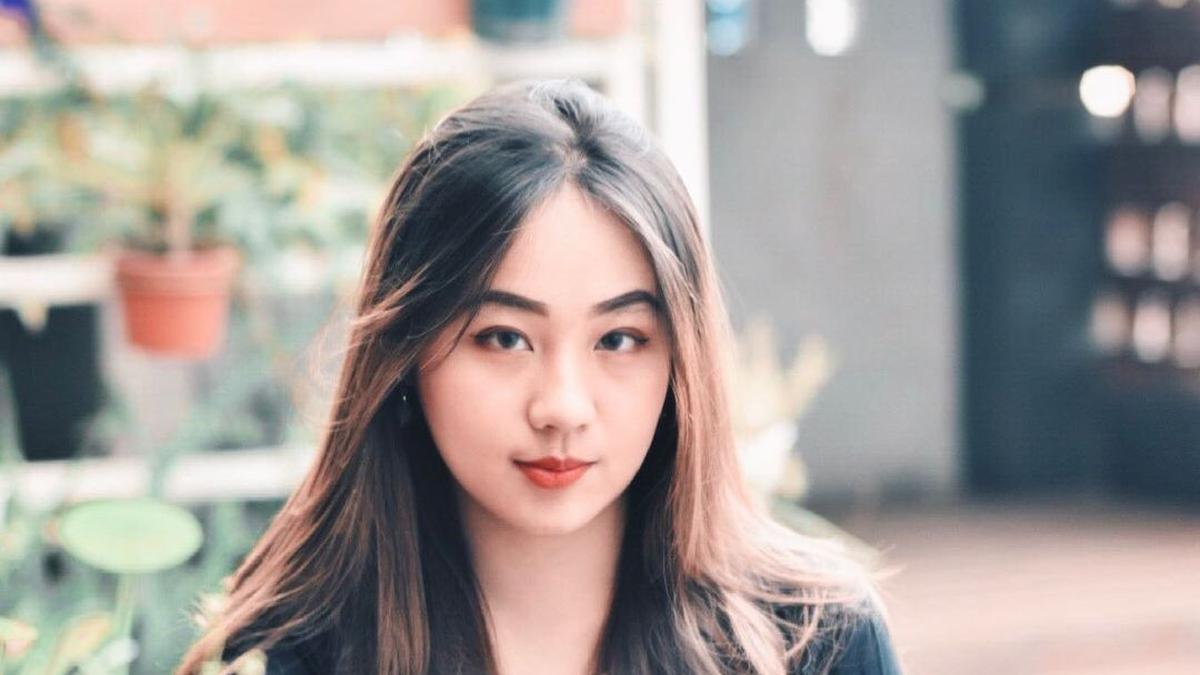 Indra Kenz Sempat Bikin Mantan Tunangannya, Susyen Regina Naik Pitam ...