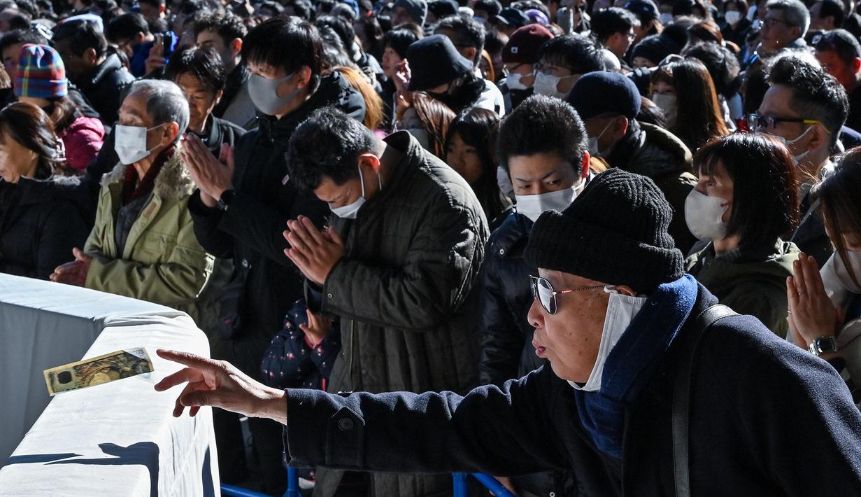 Mengenal Hatsumode, Tradisi Berdoa di Jepang pada Tiga Hari Pertama ...