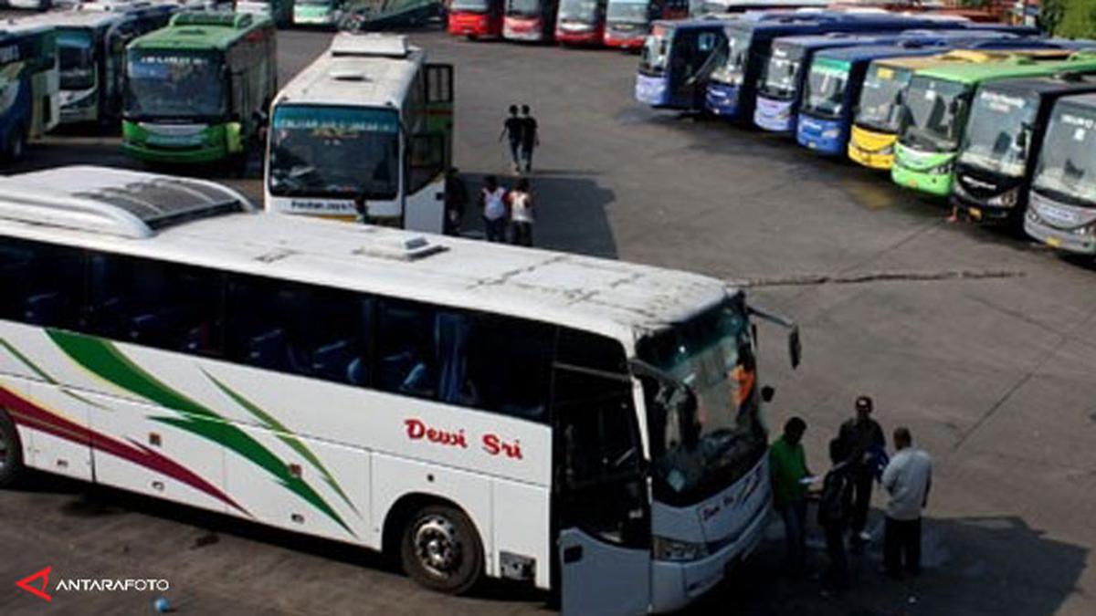 Kemendag Minta Sopir Bus Jaga Keselamatan & Kenyaman Penumpang - Bisnis ...
