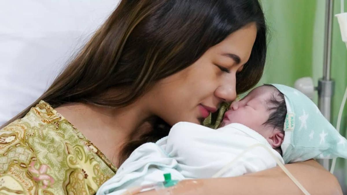 Disebut Mirip Korea, 10 Potret Menggemaskan Kenzo Anak Baim Wong dan ...