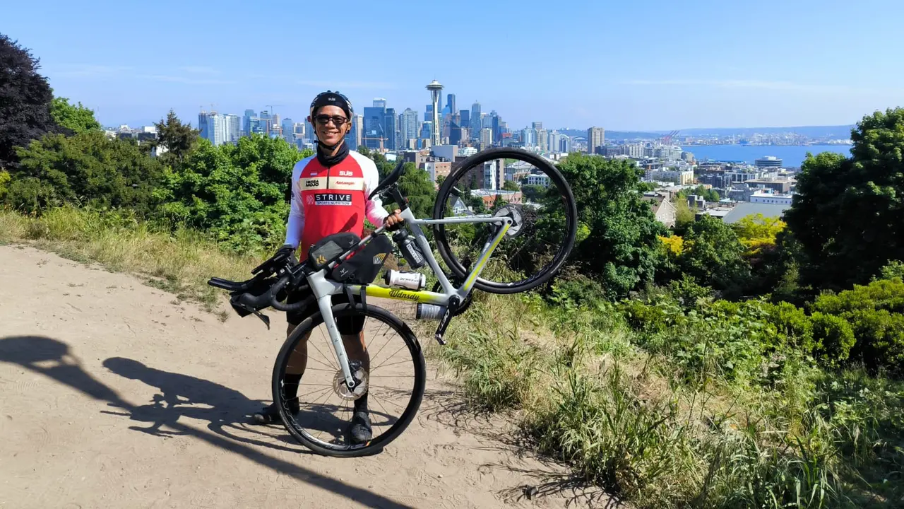 Pesepeda Nasional Dzaki Wardana Akan Taklukkan Trans AM Bike Race ...