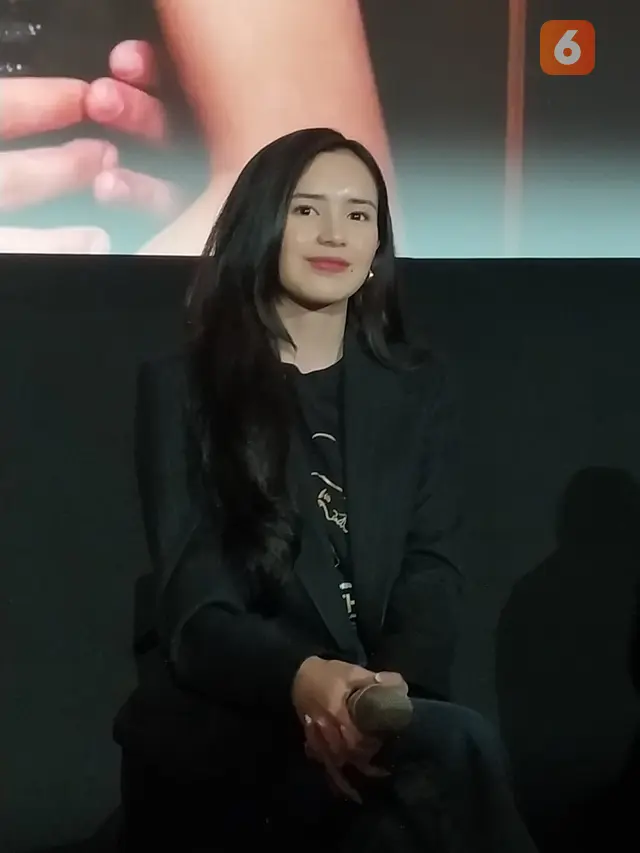 Beby Tsabina Siapkan 3 Hal Ini Demi Peran Alexa di Serial The Perfect Strangers, Termasuk ...